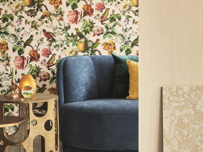 Contemporary Floral Nature Feature Wall White Green Wallpape